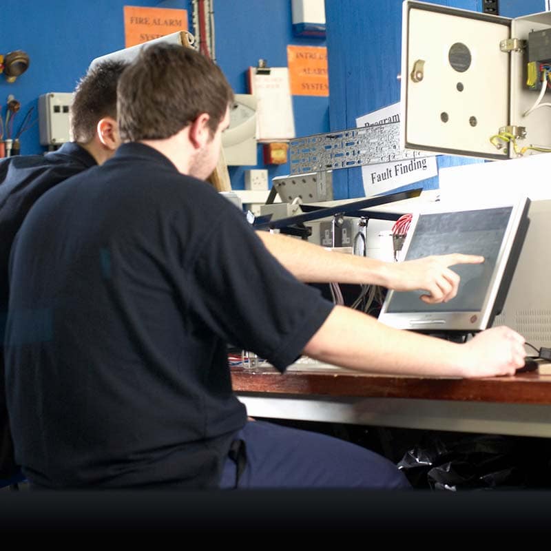 8 Factors in Plastic Part Design for Manufacturability